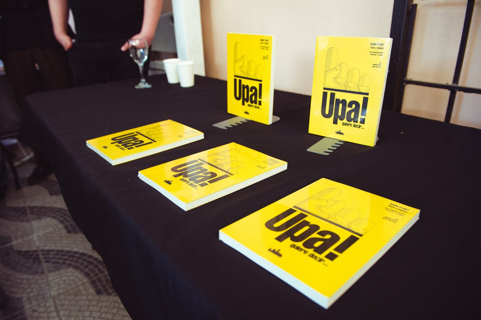 Review | Lanzamiento del libro “Upa! quiere decir…” en Concepción ...